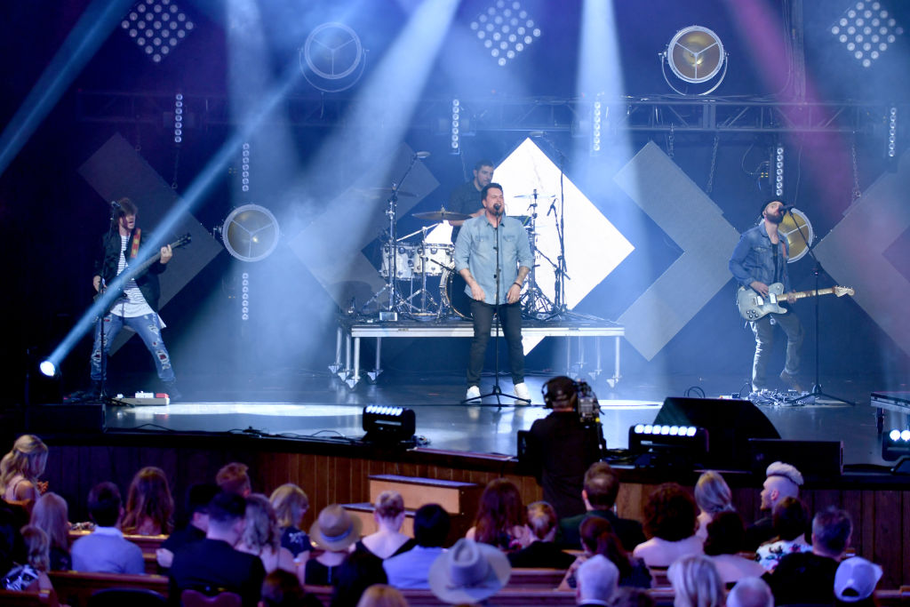 Rocker Mikey Howard Opens Up About Overcoming Grief After Miscarriage ...